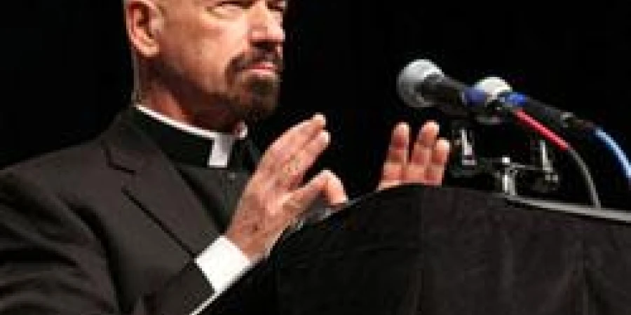 Fr. Corapi's order finds him guilty | Catholic News Agency