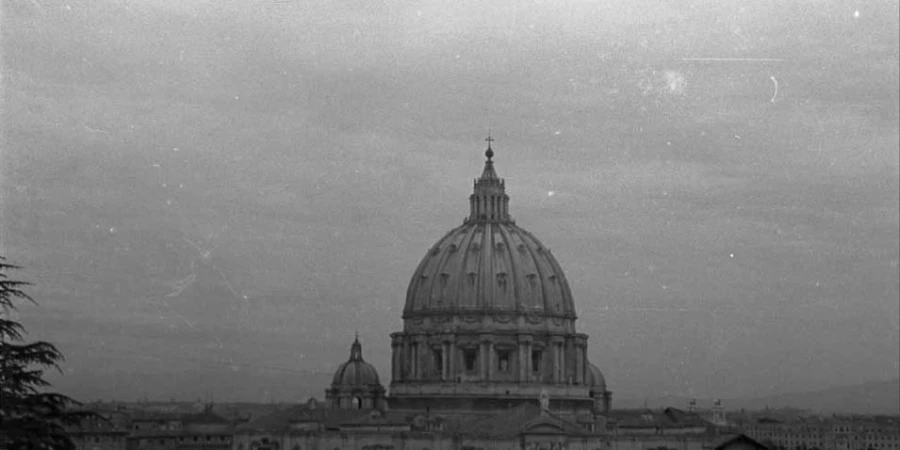 When bombs fell on the Vatican | Catholic News Agency