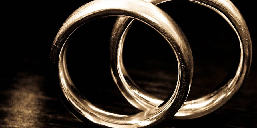 Vatican to release new document on polygamy at end of November ...