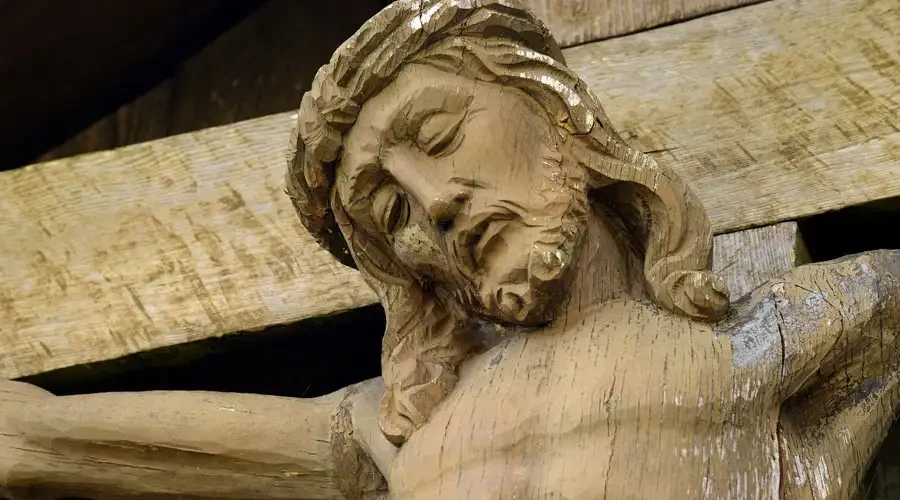 5 ways to solemnly celebrate Good Friday | Catholic News Agency