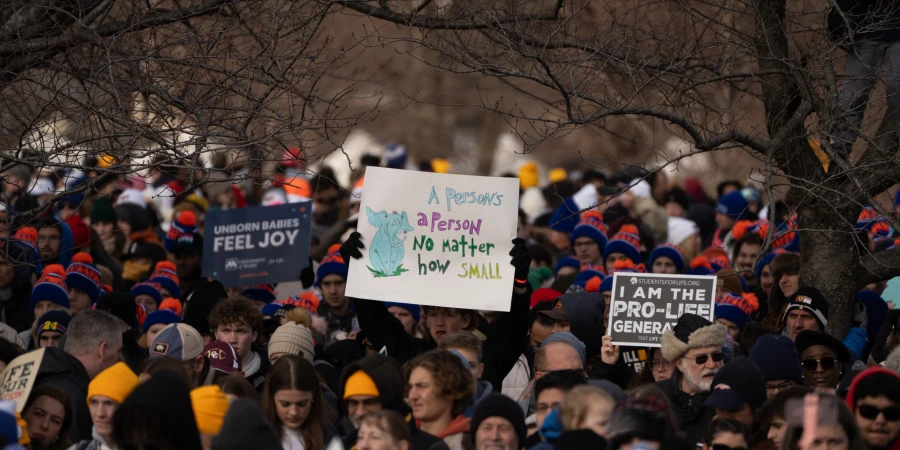 PHOTOS: As thousands join March for Life, pro-life advocates share ...