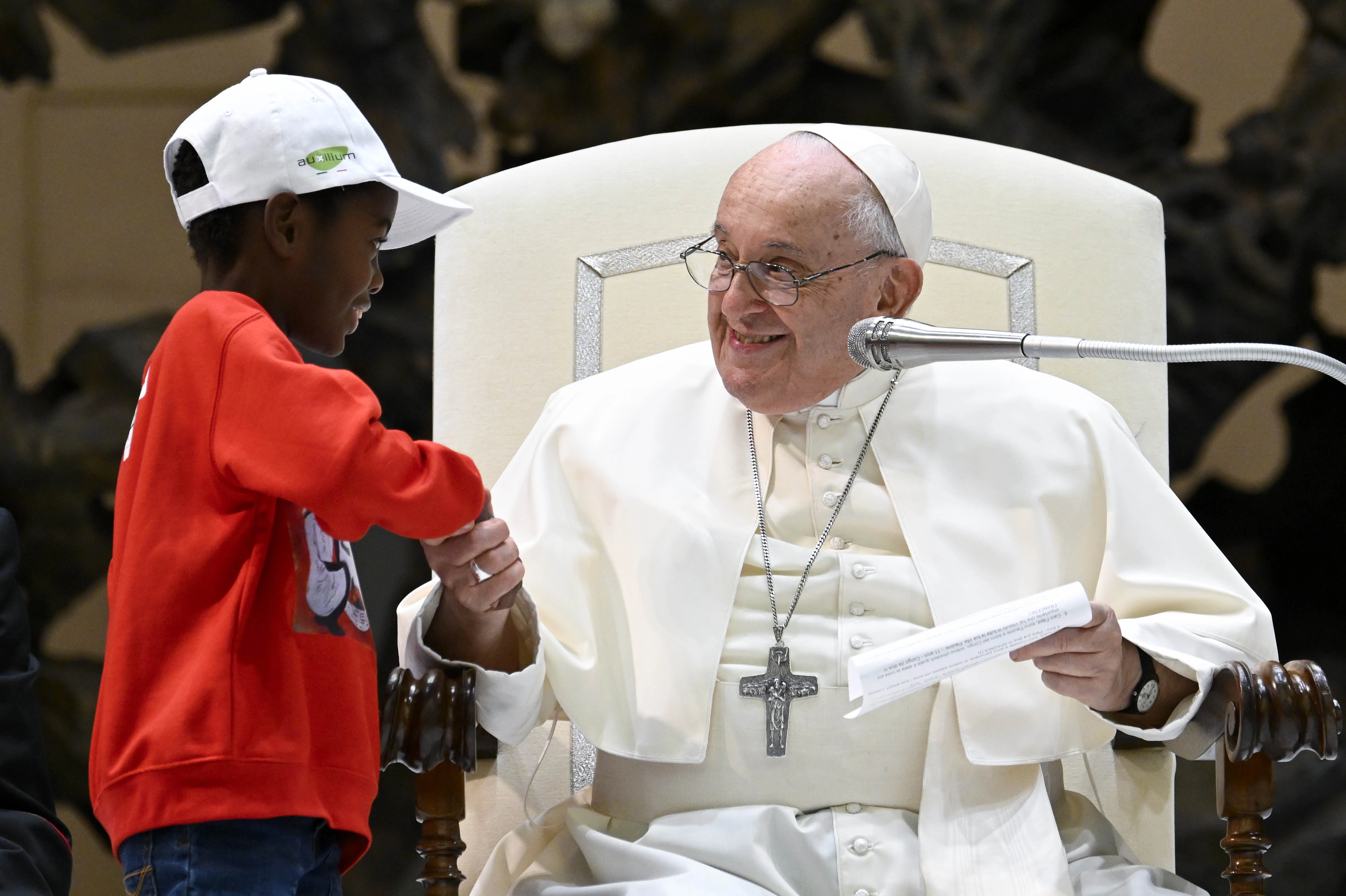 In special meeting, Pope Francis talks peace, war, climate with kids ...