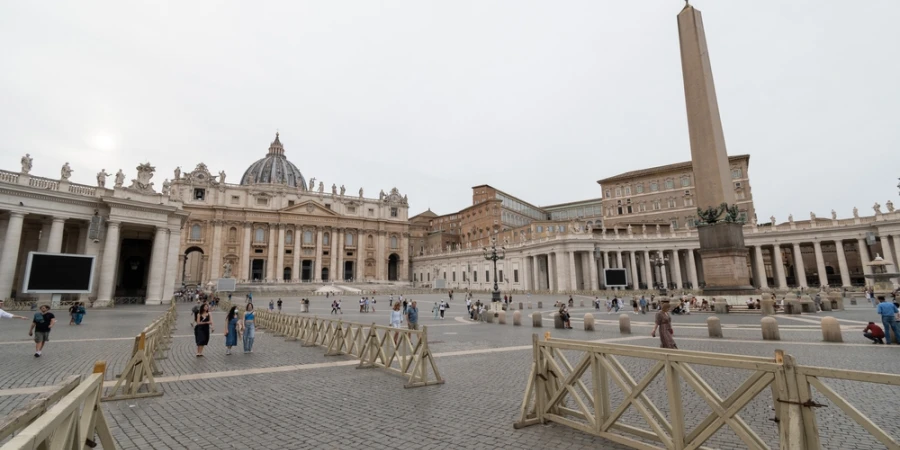 Pope Francis to sign human fraternity document with Nobel laureates in ...
