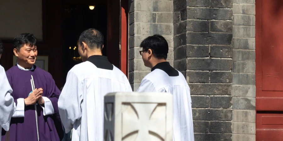 Catholic persecution worse after Vatican-China deal, Congress finds ...