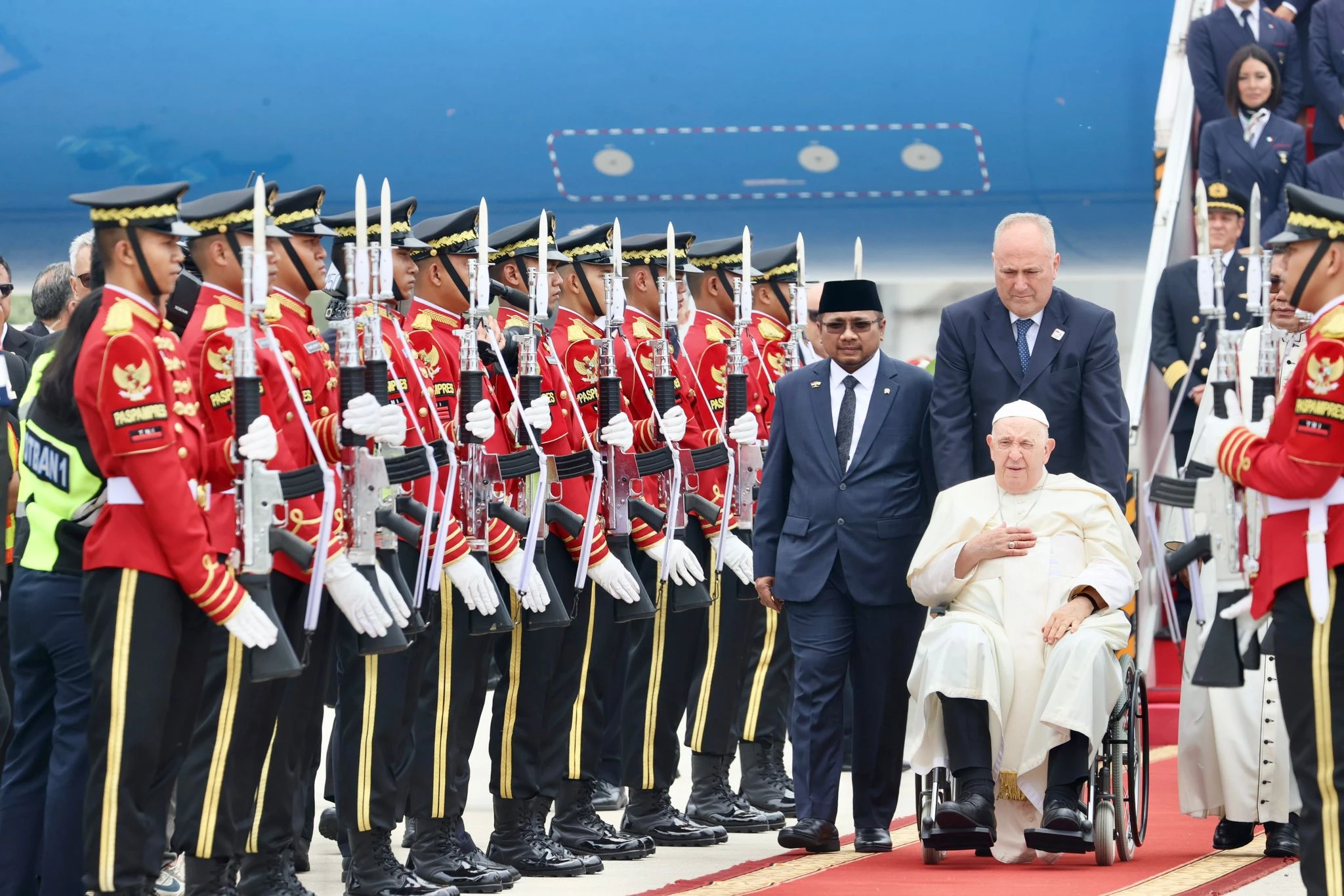 Pope Francis begins 11-day Southeast Asia tour in Indonesia, greeted by ...