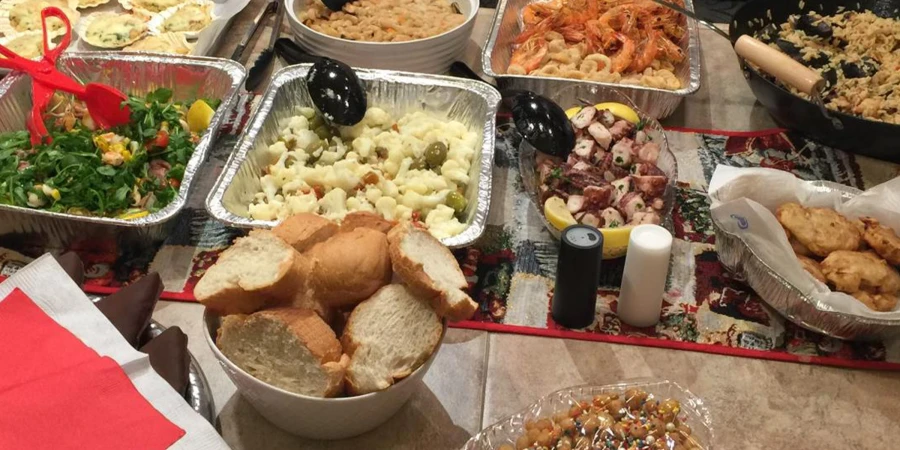 The Feast of the 7 Fishes Christmas Eve tradition: Where does it come ...