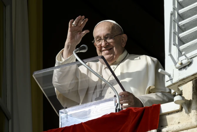Pope Francis asks Rome’s Catholics to help combat ‘housing emergency ...