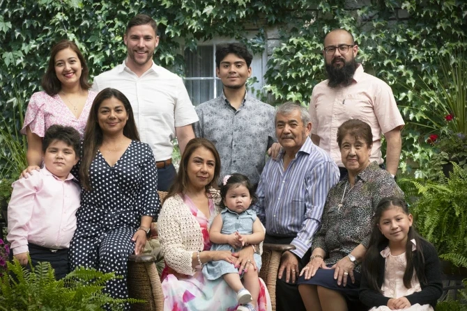 U.S. Latino Catholic family receives award for exemplary faith and ...