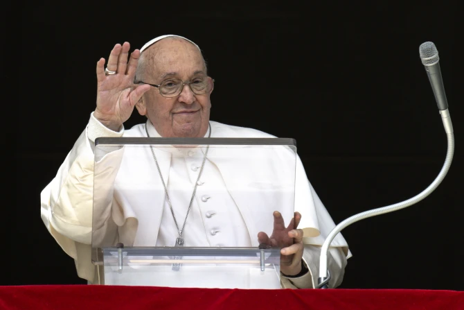 Pope Francis at Sunday Angelus: God’s glory does not correspond to ...