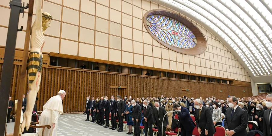 Pope Francis to judges: Justice recognizes ‘human dignity as sacred and ...